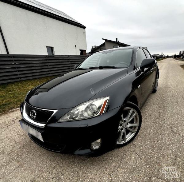 Lexus LS 220 2006 in Vilnius, with an engine capacity of 2.20 L and mileage of 260 thousand km for 3777 €, photo 8 on AUTOMOTO.COM.LV