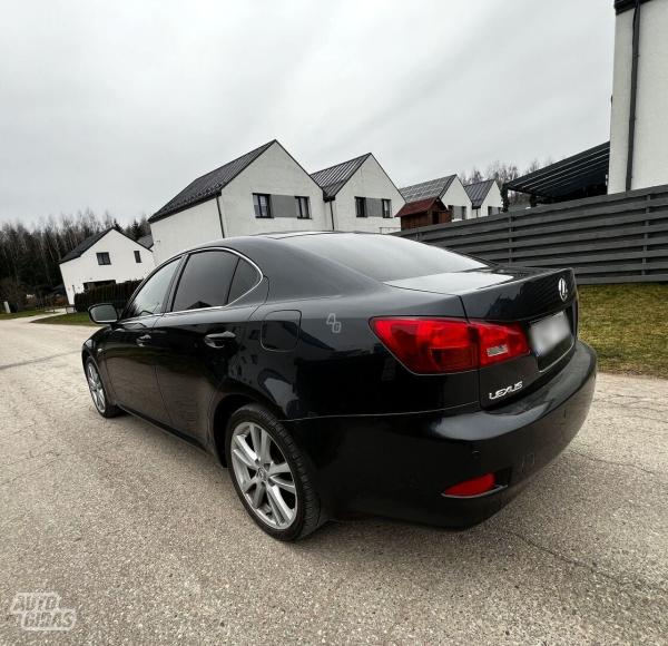Lexus LS 220 2006 in Vilnius, with an engine capacity of 2.20 L and mileage of 260 thousand km for 3777 €, photo 9 on AUTOMOTO.COM.LV