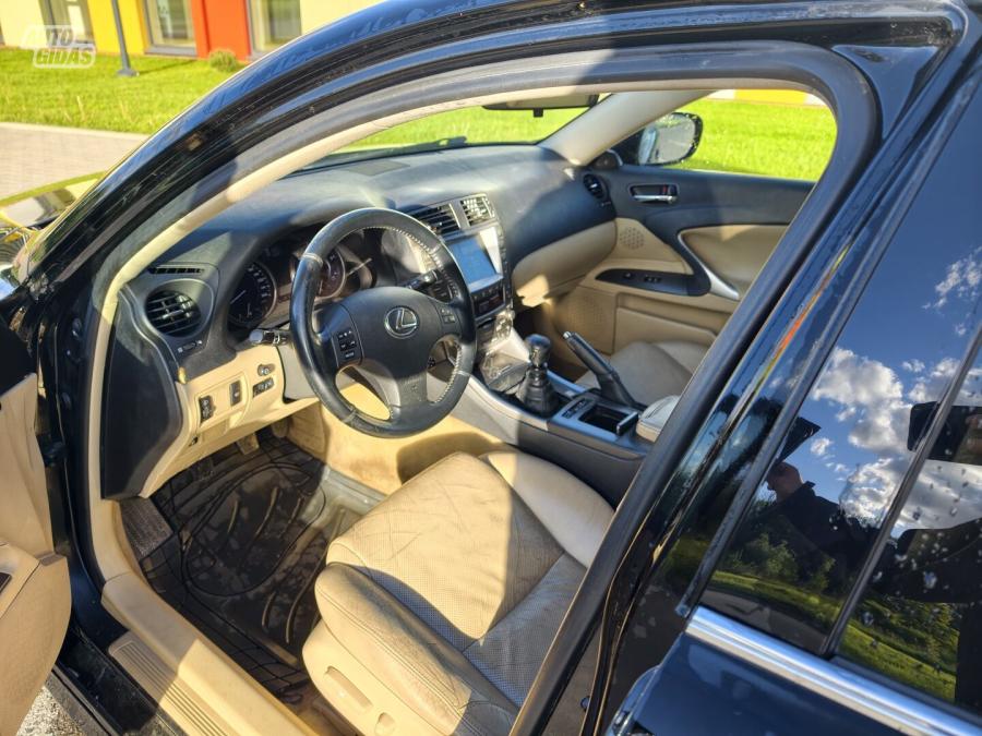 Lexus LS 220 2006 in Kaunas, with an engine capacity of 2.20 L and mileage of 298 thousand km for 1998 €, photo 6 on AUTOMOTO.COM.LV