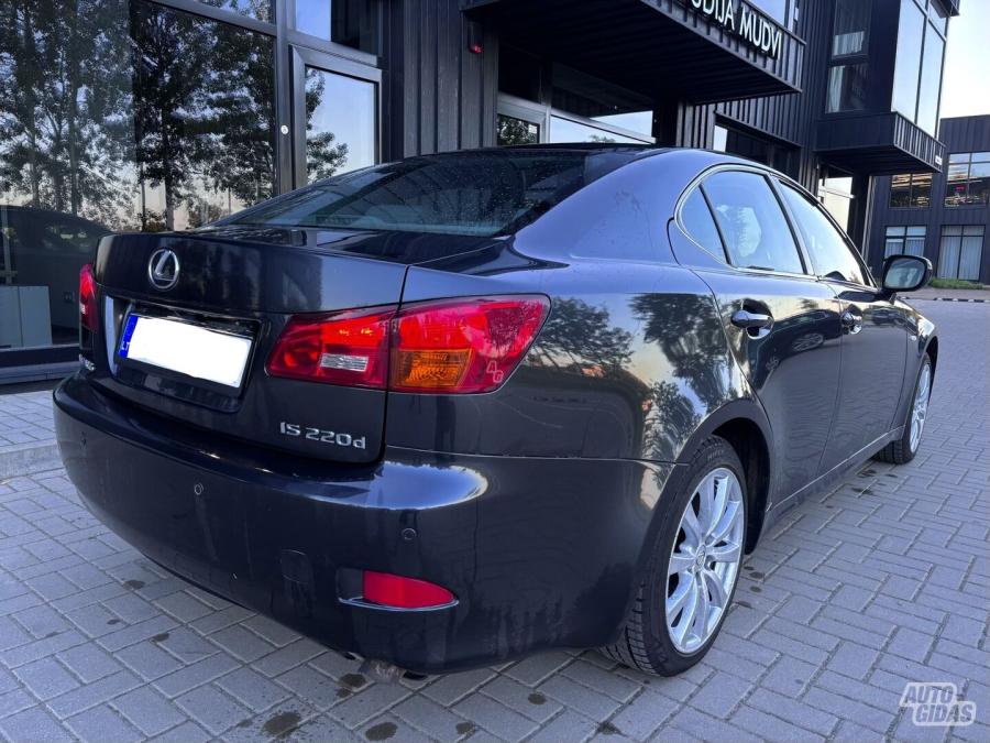 Lexus LS 220 2007 Kauņa, ar dzinēja tilpumu 2.20 L un nobraukumu 285 tūkst. km par 2550 €, foto 9 vietnē AUTOMOTO.COM.LV