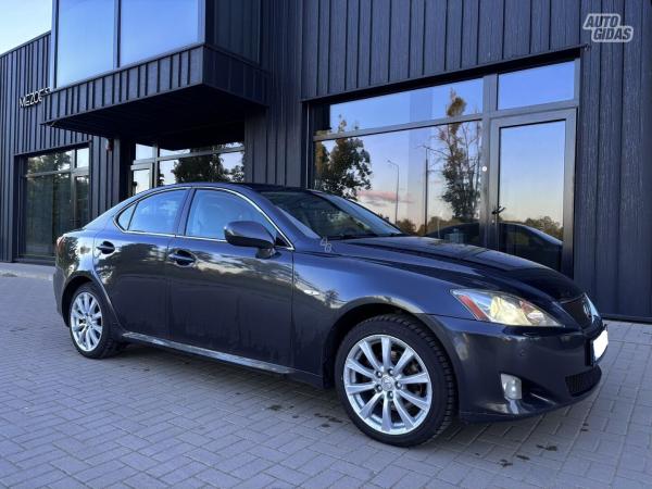 Lexus LS 220 2007 in Kaunas, with an engine capacity of 2.20 L and mileage of 285 thousand km for 2550 €, photo 9 on AUTOMOTO.COM.LV