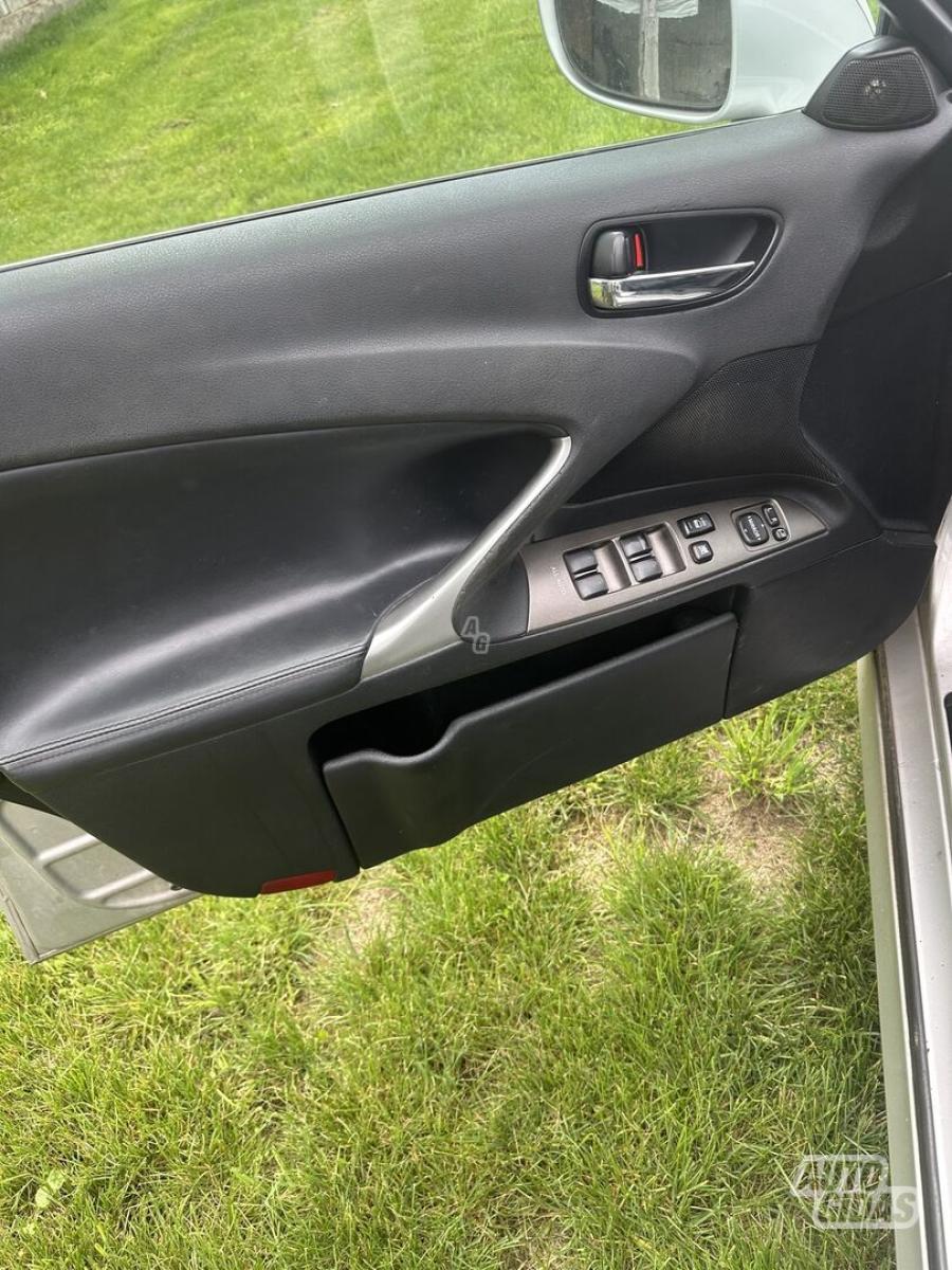 Lexus LS 220 2007 Šilutė, ar dzinēja tilpumu 2.20 L un nobraukumu 300 tūkst. km par 1000 €, foto 6 vietnē AUTOMOTO.COM.LV