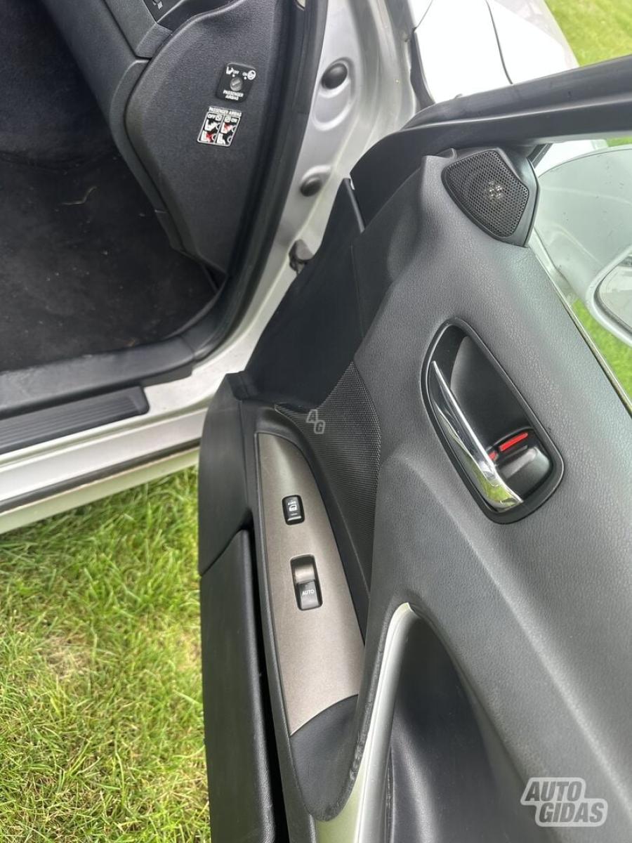 Lexus LS 220 2007 Šilutė, ar dzinēja tilpumu 2.20 L un nobraukumu 300 tūkst. km par 1000 €, foto 9 vietnē AUTOMOTO.COM.LV