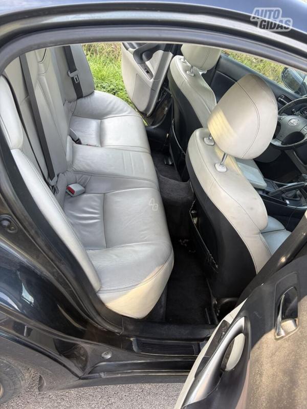 Lexus LS 220 2007 in Alytus, with an engine capacity of 2.20 L and mileage of 386 thousand km for 1900 €, photo 7 on AUTOMOTO.COM.LV