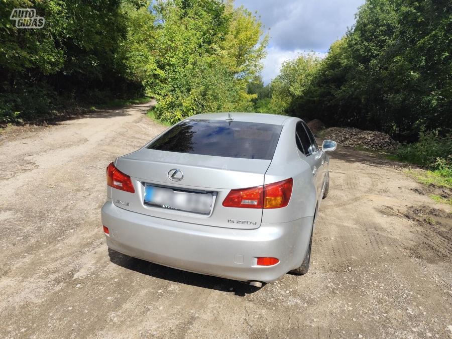 Lexus LS 220 2007 in Vilnius, with an engine capacity of 2.20 L and mileage of 240 thousand km for 2700 €, photo 5 on AUTOMOTO.COM.LV