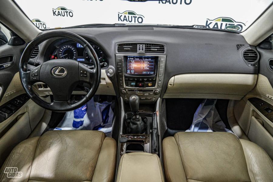Lexus LS 220 2008 in Kaunas, with an engine capacity of 2.20 L and mileage of 279 thousand km for 4990 €, photo 9 on AUTOMOTO.COM.LV