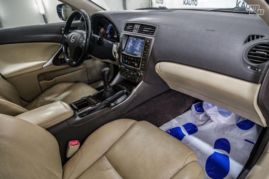 Lexus LS 220 2008 in Kaunas, with an engine capacity of 2.20 L and mileage of 279 thousand km for 4990 €, photo 12 on AUTOMOTO.COM.LV
