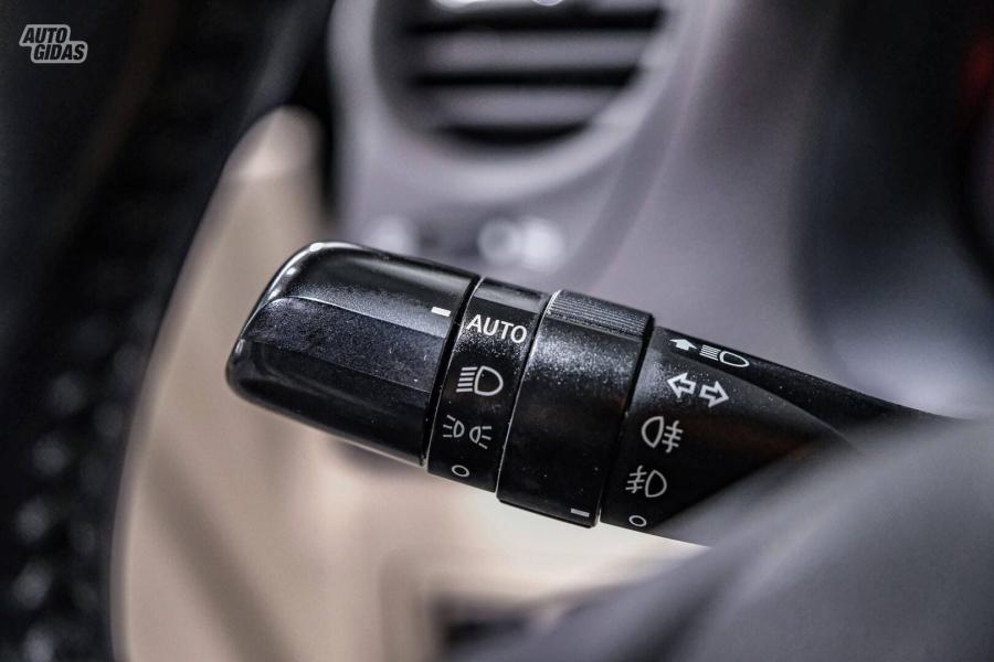 Lexus LS 220 2008 in Kaunas, with an engine capacity of 2.20 L and mileage of 279 thousand km for 4990 €, photo 16 on AUTOMOTO.COM.LV