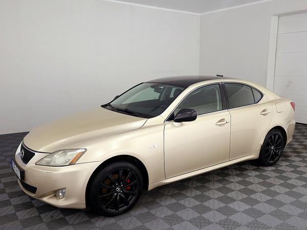 Lexus LS 220 2008 in Tallinn, with an engine capacity of 2.20 L and mileage of 296 thousand km for 1799 €, photo 2 on AUTOMOTO.COM.LV