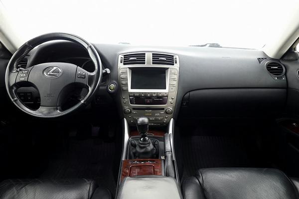 Lexus LS 220 2008 in Tallinn, with an engine capacity of 2.20 L and mileage of 296 thousand km for 1799 €, photo 5 on AUTOMOTO.COM.LV