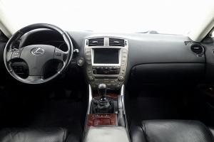 Lexus LS 220 2008 in Tallinn, with an engine capacity of 2.20 L and mileage of 296 thousand km for 1799 €, photo 6 on AUTOMOTO.COM.LV