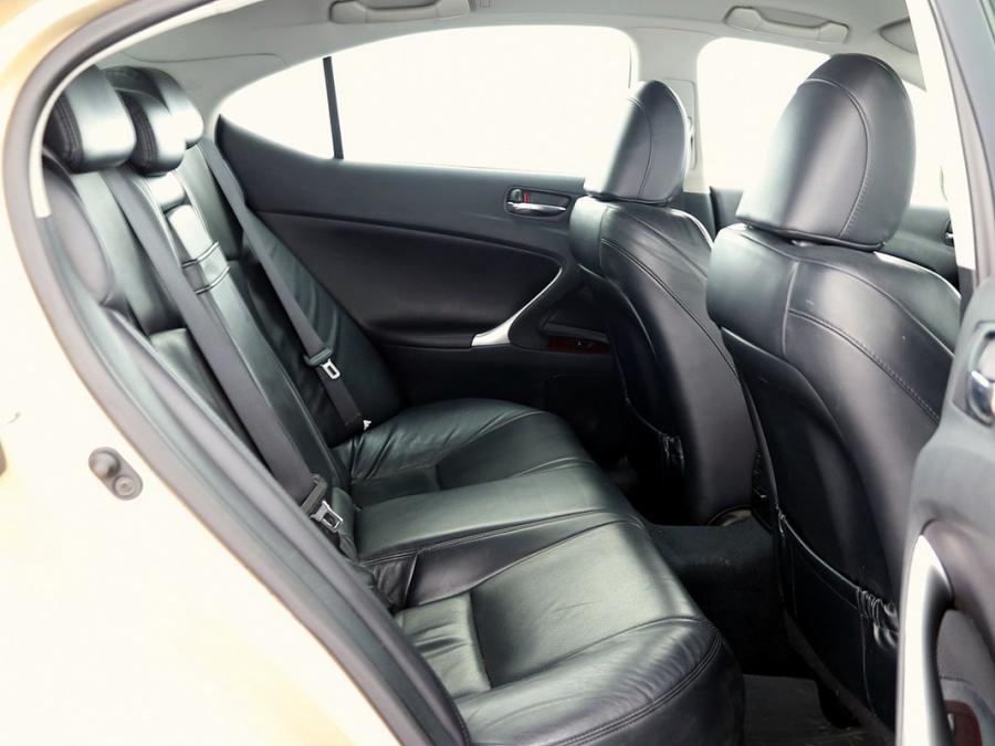 Lexus LS 220 2008 in Tallinn, with an engine capacity of 2.20 L and mileage of 296 thousand km for 1799 €, photo 15 on AUTOMOTO.COM.LV