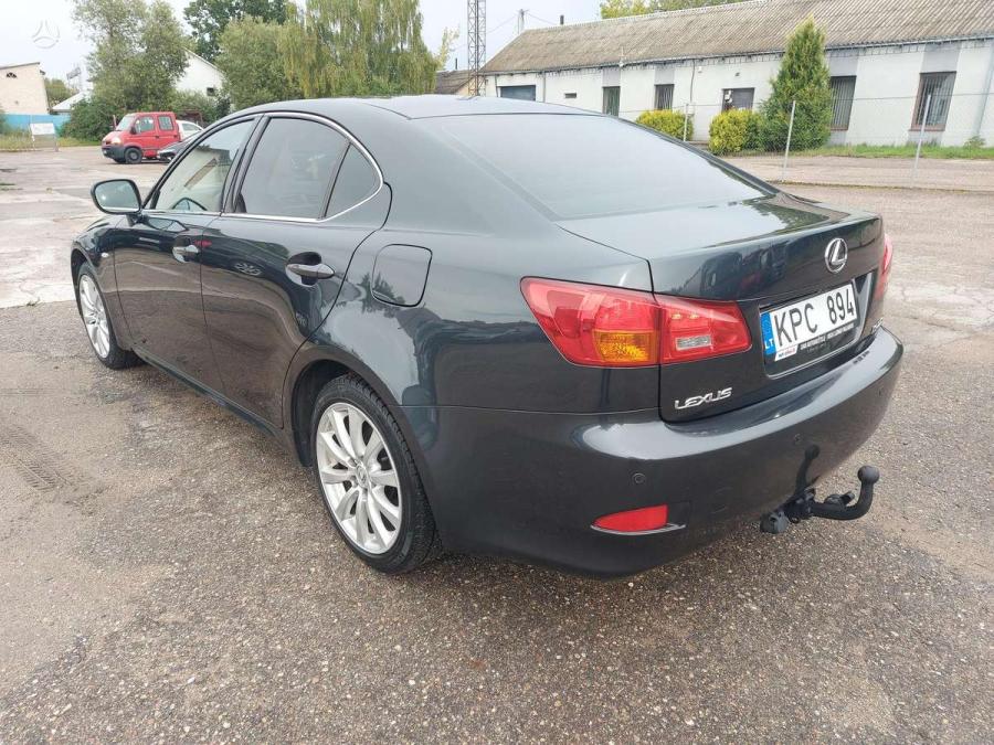 Lexus LS 220 2008 Šauļi, ar dzinēja tilpumu 2.20 L un nobraukumu 288 tūkst. km par 2999 €, foto 13 vietnē AUTOMOTO.COM.LV