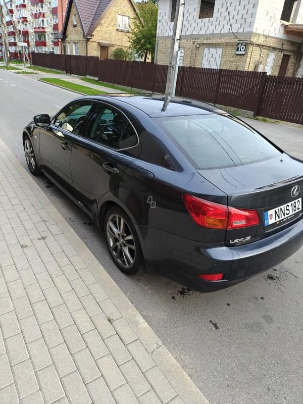 Лексус LS 220 2008 в Шяуляй на AUTOMOTO.COM.LV Лексус LS 220 2008 в Шяуляй, объемом двигателя 2.20 л и пробегом 275 тыс. км за 2900 €, фото 8 на AUTOMOTO.COM.LV