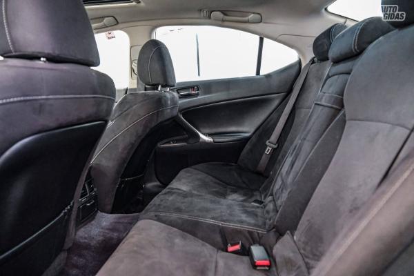 Lexus LS 220 2009 Kauņa, ar dzinēja tilpumu 2.20 L un nobraukumu 311 tūkst. km par 4990 €, foto 9 vietnē AUTOMOTO.COM.LV