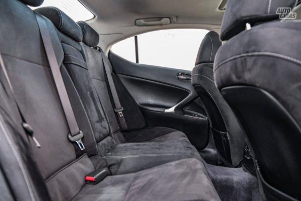 Lexus LS 220 2009 Kauņa, ar dzinēja tilpumu 2.20 L un nobraukumu 311 tūkst. km par 4990 €, foto 10 vietnē AUTOMOTO.COM.LV