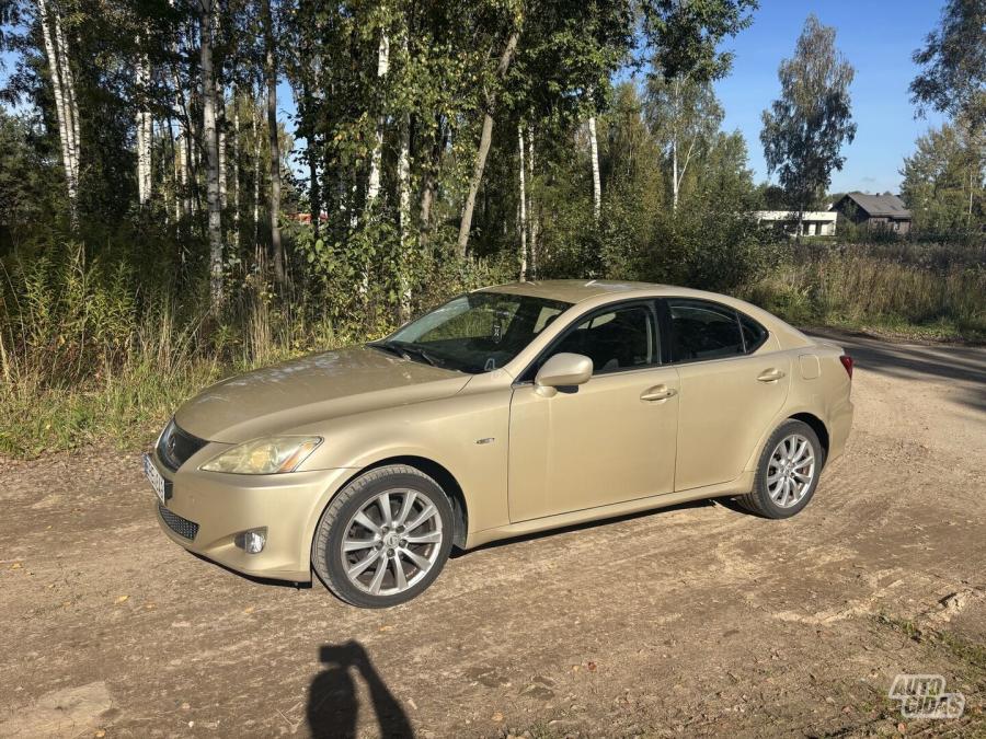 Lexus LS 220 2009 in Vilnius, with an engine capacity of 2.20 L and mileage of 231 thousand km for 2500 €, photo 5 on AUTOMOTO.COM.LV