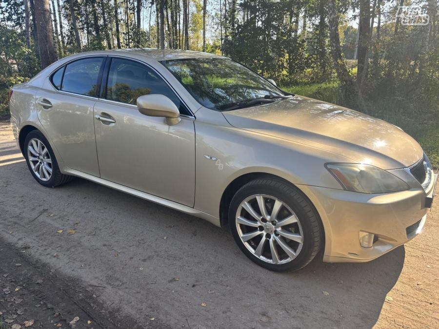 Lexus LS 220 2009 in Vilnius, with an engine capacity of 2.20 L and mileage of 231 thousand km for 2500 €, photo 6 on AUTOMOTO.COM.LV