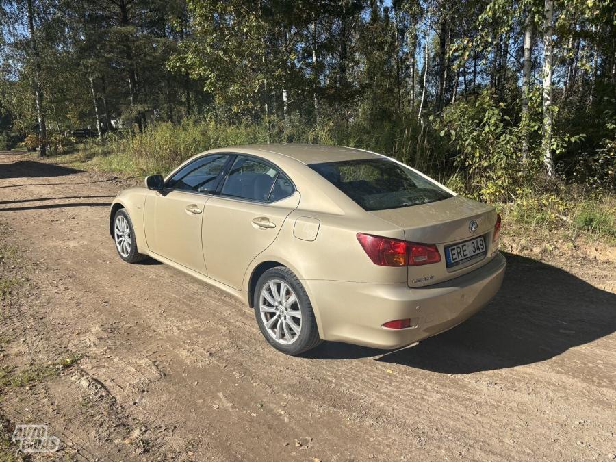 Lexus LS 220 2009 in Vilnius, with an engine capacity of 2.20 L and mileage of 231 thousand km for 2500 €, photo 7 on AUTOMOTO.COM.LV