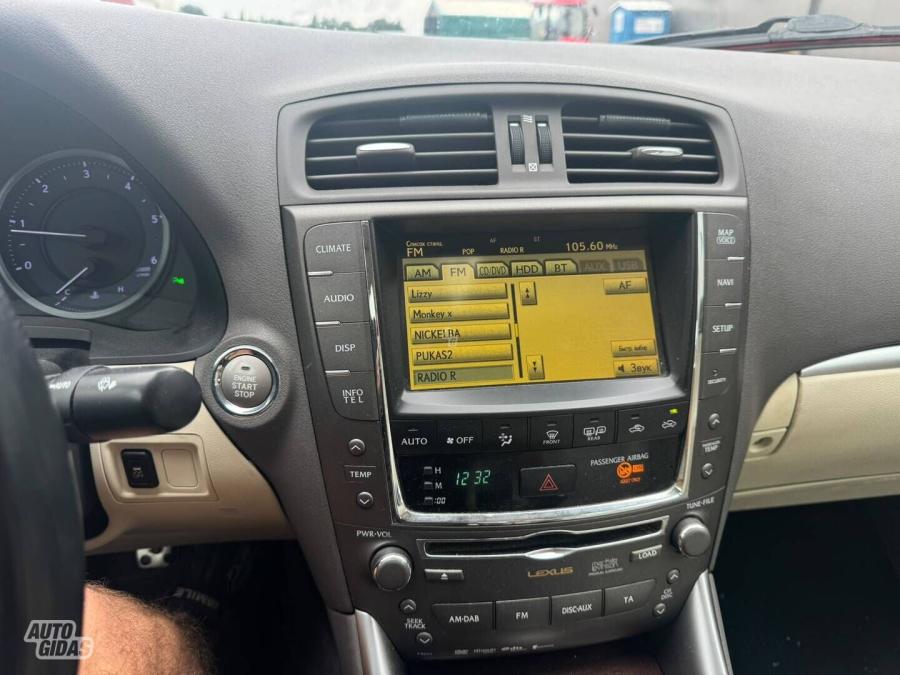 Lexus LS 220 2011 Viļņa, ar dzinēja tilpumu 2.20 L un nobraukumu 272 tūkst. km par 4500 €, foto 10 vietnē AUTOMOTO.COM.LV