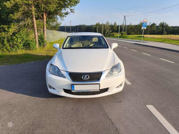 White Lexus LS 220 2009 in Kaunas, with an engine capacity of 2.23 L and mileage of 355 thousand km for 3850 €, photo 7 on AUTOMOTO.COM.LV