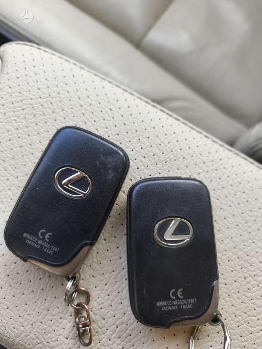 White Lexus LS 220 2009 in Kaunas, with an engine capacity of 2.23 L and mileage of 355 thousand km for 3850 €, photo 15 on AUTOMOTO.COM.LV