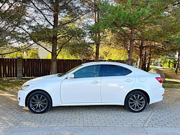 Balts Lexus LS 220 2011 Viļņa, ar dzinēja tilpumu 2.23 L un nobraukumu 202 tūkst. km par 4900 €, foto 7 vietnē AUTOMOTO.COM.LV