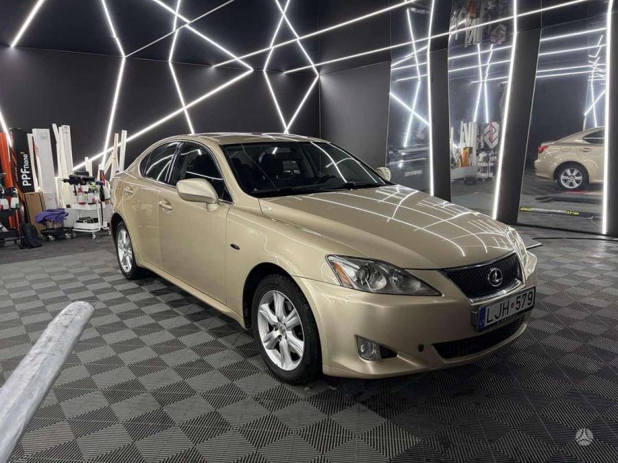Yellow Lexus LS 220 2008 in Kaunas, with an engine capacity of 2.23 L and mileage of 275 thousand km for 3200 €, photo 1 on AUTOMOTO.COM.LV