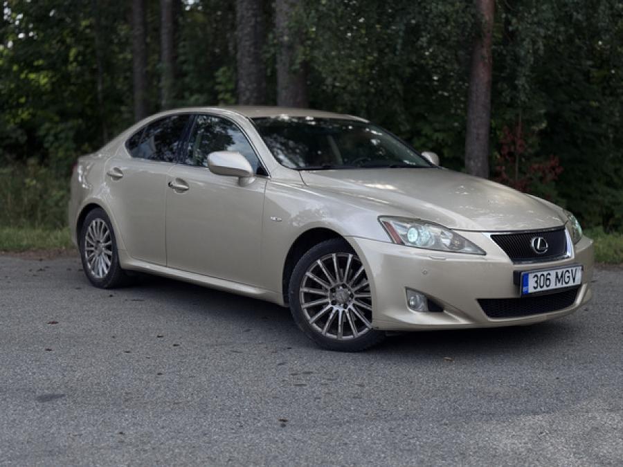 Smilšu krāsa Lexus LS 250 2007 Tallina, ar dzinēja tilpumu 2.50 L un nobraukumu 170 tūkst. km par 4999 €, foto 2 vietnē AUTOMOTO.COM.LV