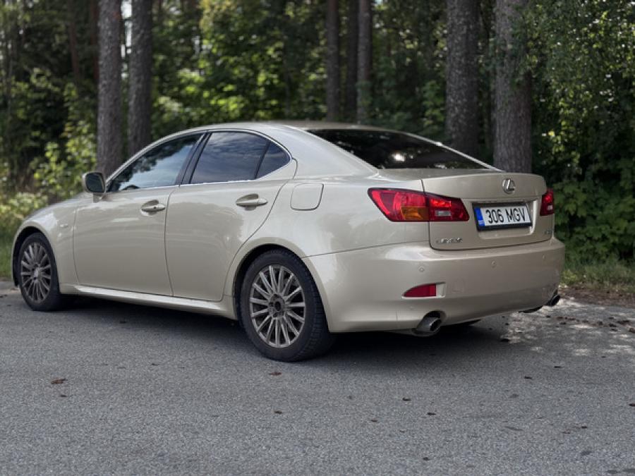 Smilšu krāsa Lexus LS 250 2007 Tallina, ar dzinēja tilpumu 2.50 L un nobraukumu 170 tūkst. km par 4999 €, foto 6 vietnē AUTOMOTO.COM.LV