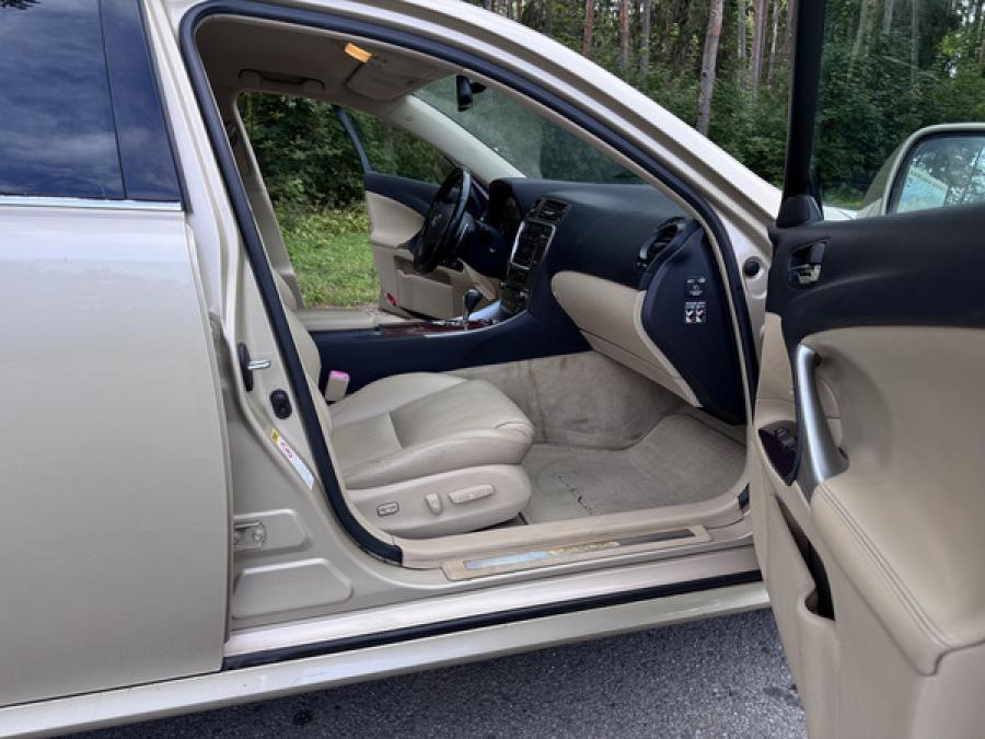 Smilšu krāsa Lexus LS 250 2007 Tallina, ar dzinēja tilpumu 2.50 L un nobraukumu 170 tūkst. km par 4999 €, foto 21 vietnē AUTOMOTO.COM.LV