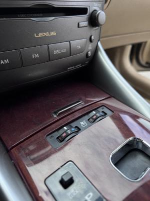 Smilšu krāsa Lexus LS 250 2007 Tallina, ar dzinēja tilpumu 2.50 L un nobraukumu 170 tūkst. km par 4999 €, foto 28 vietnē AUTOMOTO.COM.LV