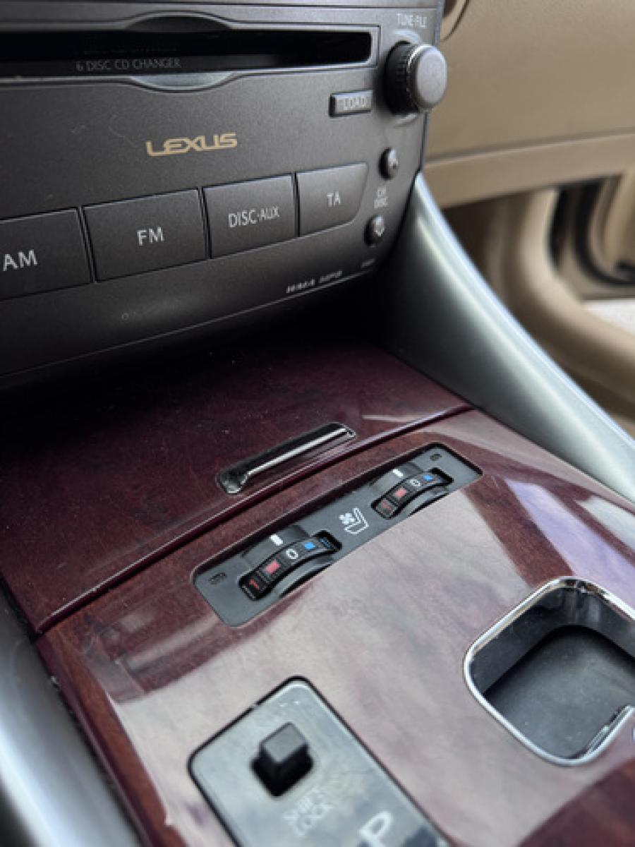 Smilšu krāsa Lexus LS 250 2007 Tallina, ar dzinēja tilpumu 2.50 L un nobraukumu 170 tūkst. km par 4999 €, foto 29 vietnē AUTOMOTO.COM.LV