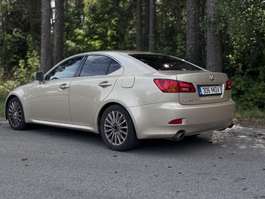 Smilšu krāsa Lexus LS 250 2007 Tallina, ar dzinēja tilpumu 2.50 L un nobraukumu 170 tūkst. km par 4999 €, foto 37 vietnē AUTOMOTO.COM.LV