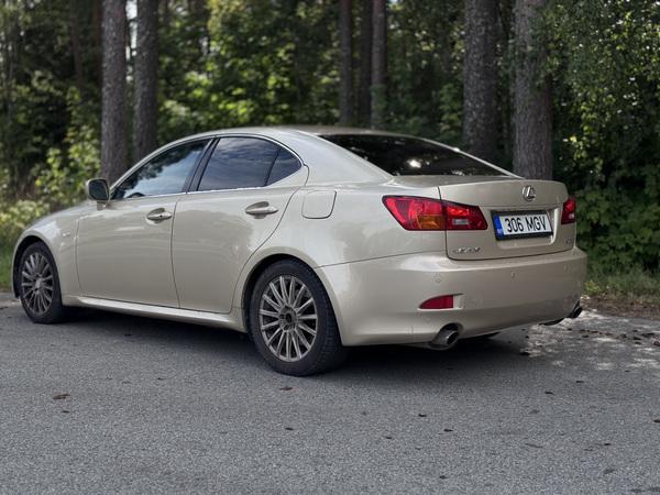 Beige Lexus LS 250 2007 in Tallinn, with an engine capacity of 2.50 L and mileage of 170 thousand km for 4999 €, photo 4 on AUTOMOTO.COM.LV