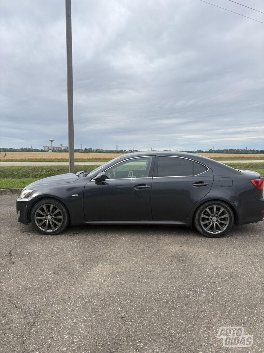 Melns Lexus LS 250 2006 Joniškis, ar dzinēja tilpumu 2.50 L un nobraukumu 193 tūkst. km par 4100 €, foto 9 vietnē AUTOMOTO.COM.LV