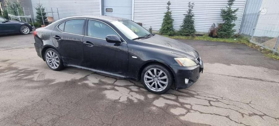 Melns Lexus LS 250 2007 Viļņa, ar dzinēja tilpumu 2.50 L un nobraukumu 260 tūkst. km par 2500 €, foto 2 vietnē AUTOMOTO.COM.LV