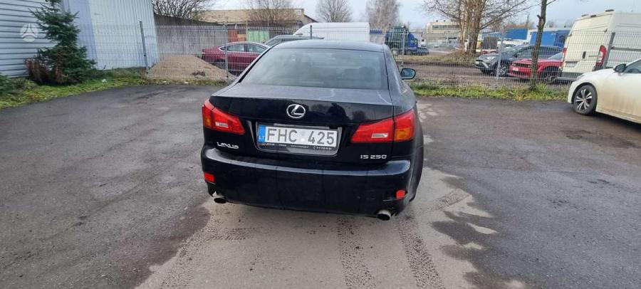 Melns Lexus LS 250 2007 Viļņa, ar dzinēja tilpumu 2.50 L un nobraukumu 260 tūkst. km par 2500 €, foto 4 vietnē AUTOMOTO.COM.LV