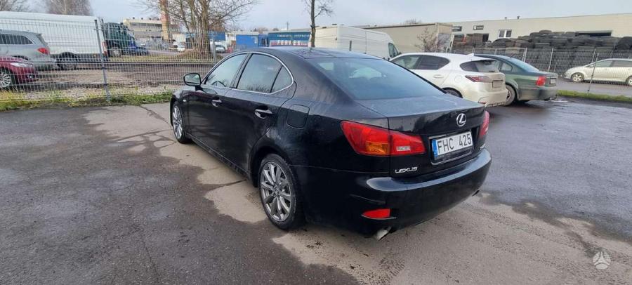 Melns Lexus LS 250 2007 Viļņa, ar dzinēja tilpumu 2.50 L un nobraukumu 260 tūkst. km par 2500 €, foto 5 vietnē AUTOMOTO.COM.LV