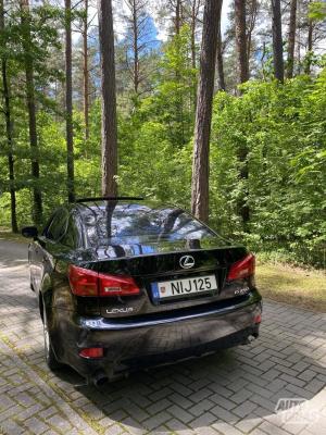 Black Lexus LS 250 2007 in Vilnius, with an engine capacity of 2.50 L and mileage of 323 thousand km for 3400 €, photo 9 on AUTOMOTO.COM.LV