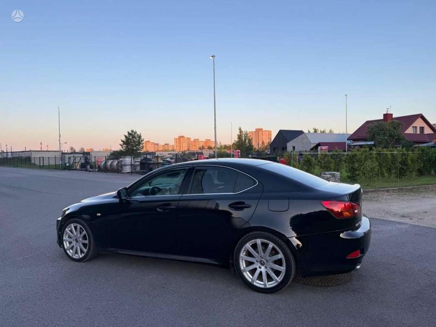 Melns Lexus LS 250 2007 Kauņa, ar dzinēja tilpumu 2.50 L un nobraukumu 245 tūkst. km par 6500 €, foto 5 vietnē AUTOMOTO.COM.LV