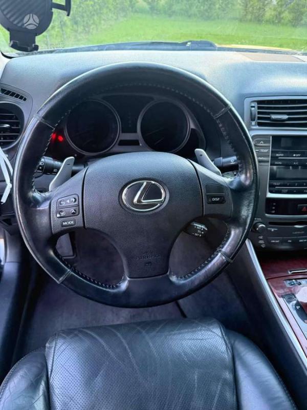 Melns Lexus LS 250 2007 Kauņa, ar dzinēja tilpumu 2.50 L un nobraukumu 245 tūkst. km par 6500 €, foto 9 vietnē AUTOMOTO.COM.LV