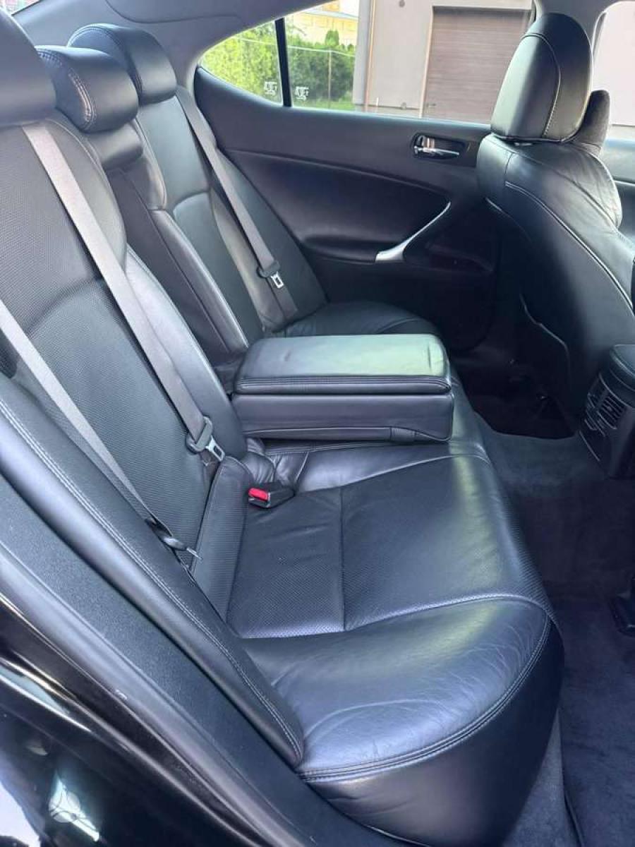 Melns Lexus LS 250 2007 Kauņa, ar dzinēja tilpumu 2.50 L un nobraukumu 245 tūkst. km par 6500 €, foto 14 vietnē AUTOMOTO.COM.LV