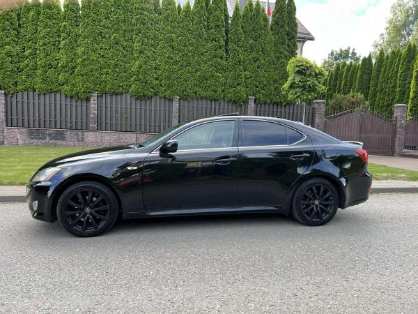 Black Lexus LS 250 2007 in Vilnius, with an engine capacity of 2.50 L and mileage of 120 thousand km for 3850 €, photo 2 on AUTOMOTO.COM.LV