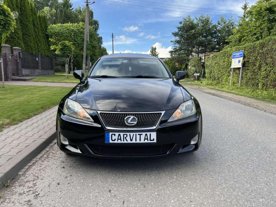 Black Lexus LS 250 2007 in Vilnius, with an engine capacity of 2.50 L and mileage of 120 thousand km for 3850 €, photo 8 on AUTOMOTO.COM.LV