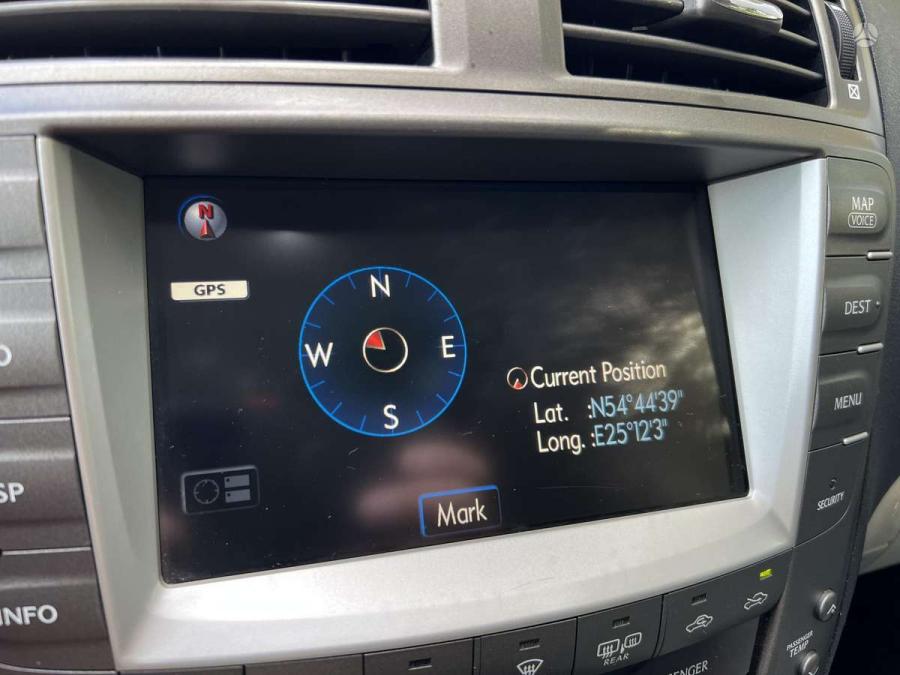 Black Lexus LS 250 2007 in Vilnius, with an engine capacity of 2.50 L and mileage of 120 thousand km for 3850 €, photo 31 on AUTOMOTO.COM.LV