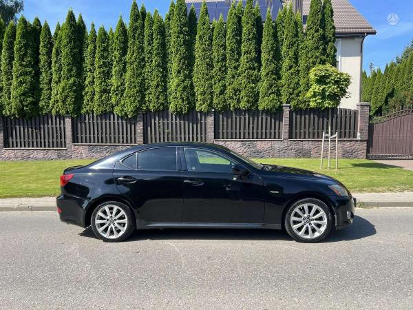 Melns Lexus LS 250 2007 Viļņa, ar dzinēja tilpumu 2.50 L un nobraukumu 302 tūkst. km par 3850 €, foto 2 vietnē AUTOMOTO.COM.LV