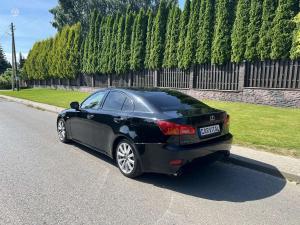 Black Lexus LS 250 2007 in Vilnius, with an engine capacity of 2.50 L and mileage of 302 thousand km for 3850 €, photo 5 on AUTOMOTO.COM.LV