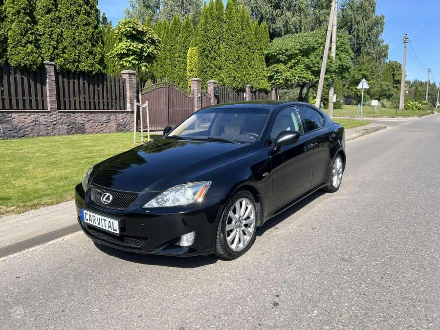 Black Lexus LS 250 2007 in Vilnius, with an engine capacity of 2.50 L and mileage of 302 thousand km for 3850 €, photo 7 on AUTOMOTO.COM.LV