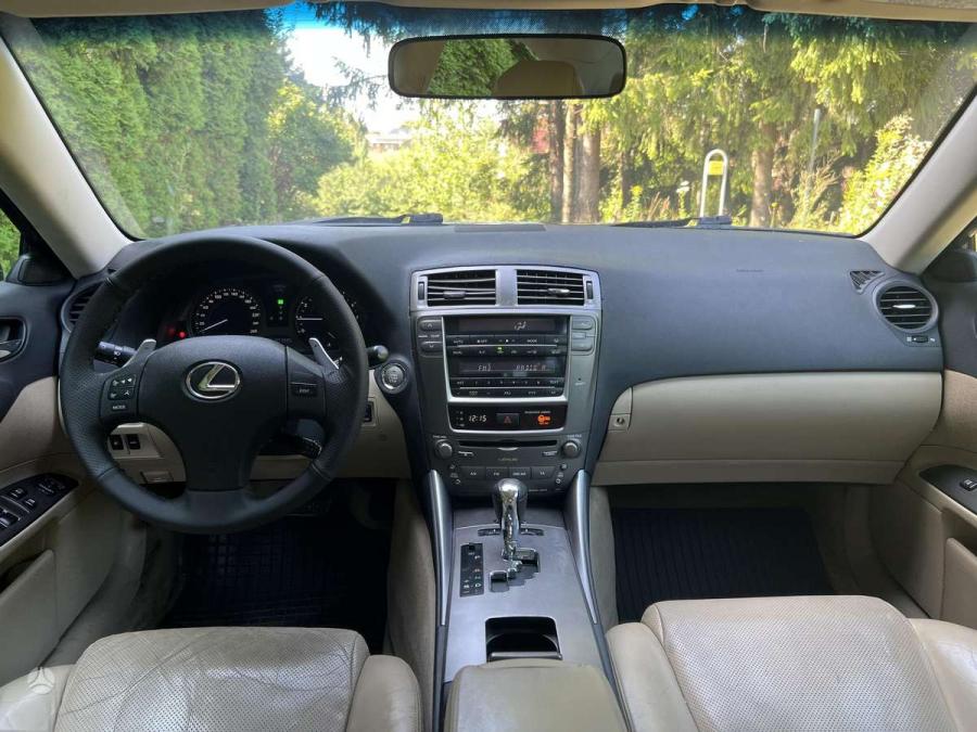 Black Lexus LS 250 2007 in Vilnius, with an engine capacity of 2.50 L and mileage of 302 thousand km for 3850 €, photo 15 on AUTOMOTO.COM.LV
